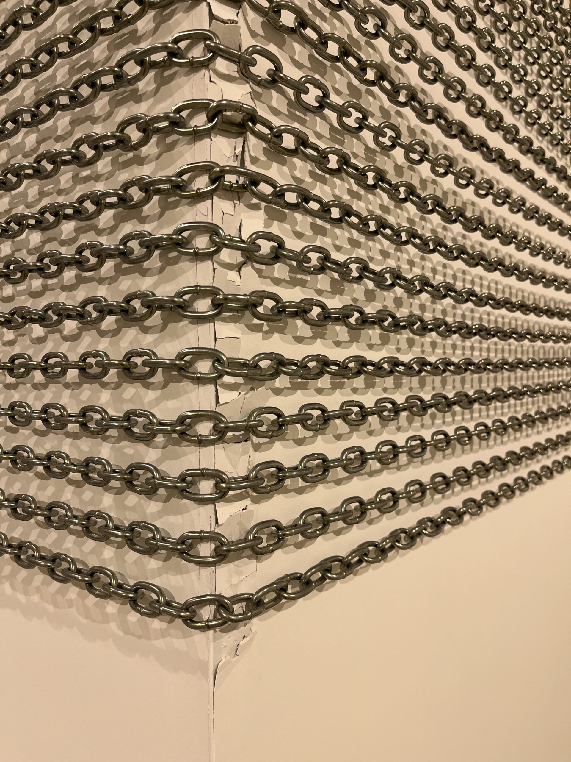 Held in a Corner: Mater(iality) and Mater(nality) in Liz Larner’s ...